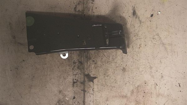 Brugt Forskærm venstre til Mazda | Autoparts24