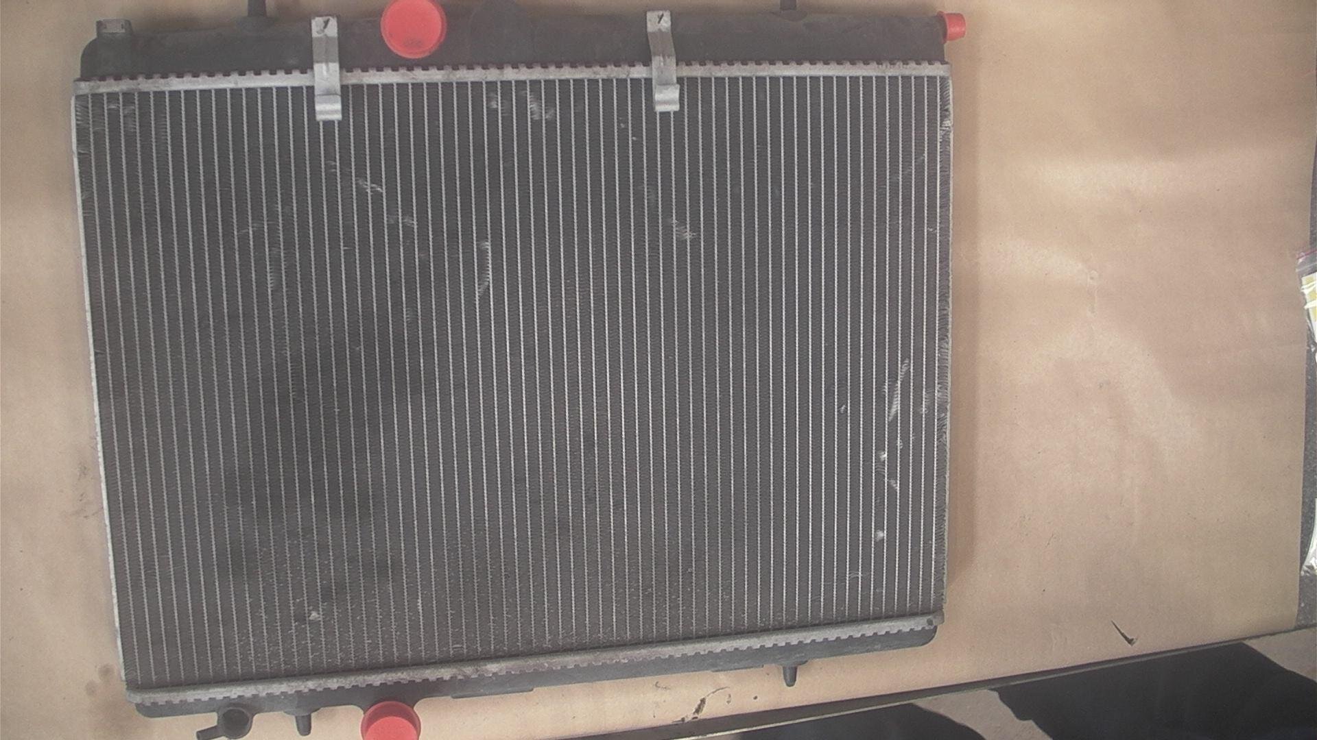 Peugeot 206+ (2L_, 2M_) Radiator 1330 H6