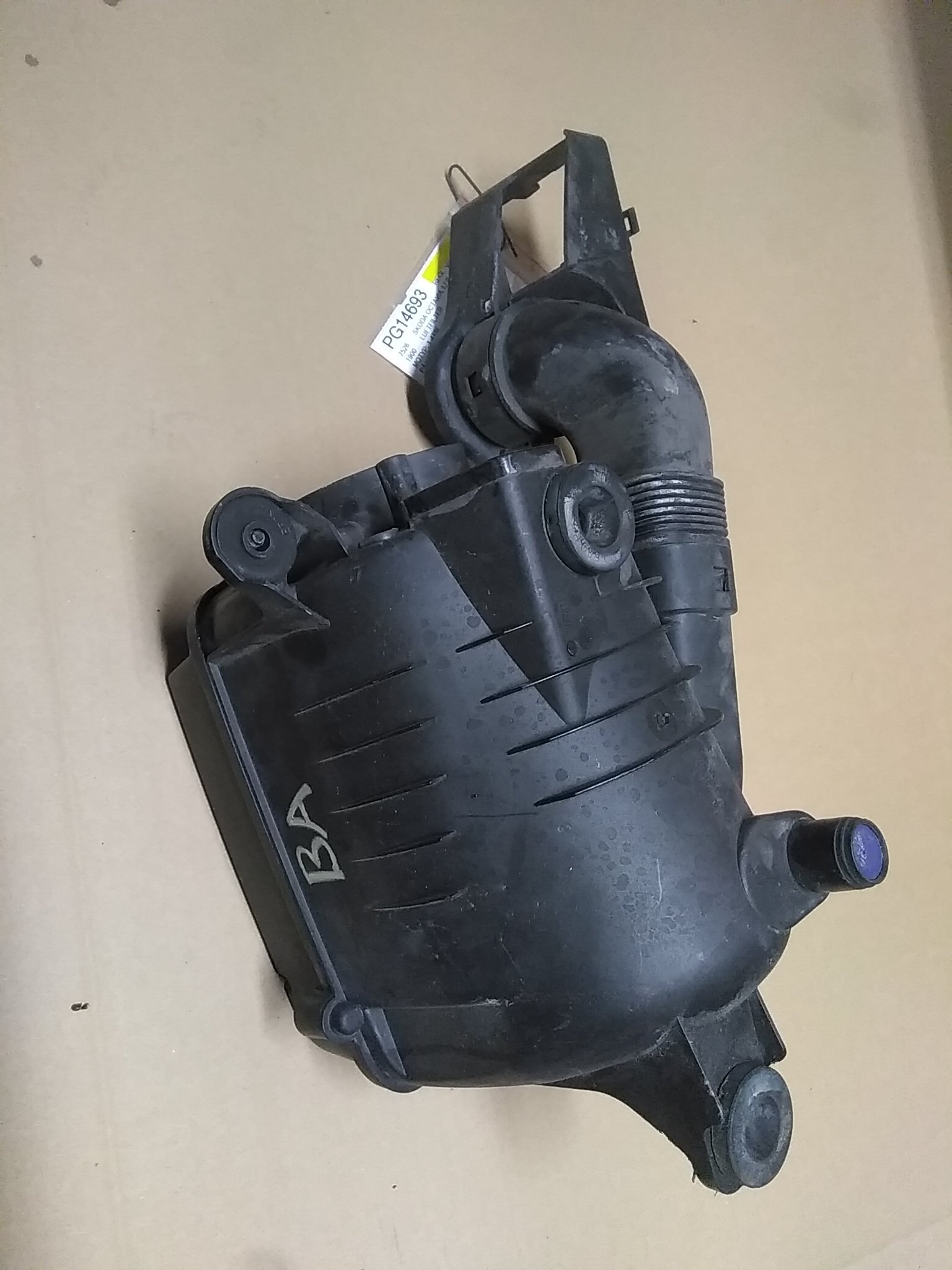 Skoda OCTAVIA II Combi (1Z5) Luchtfilter 1K0 129 607 AL