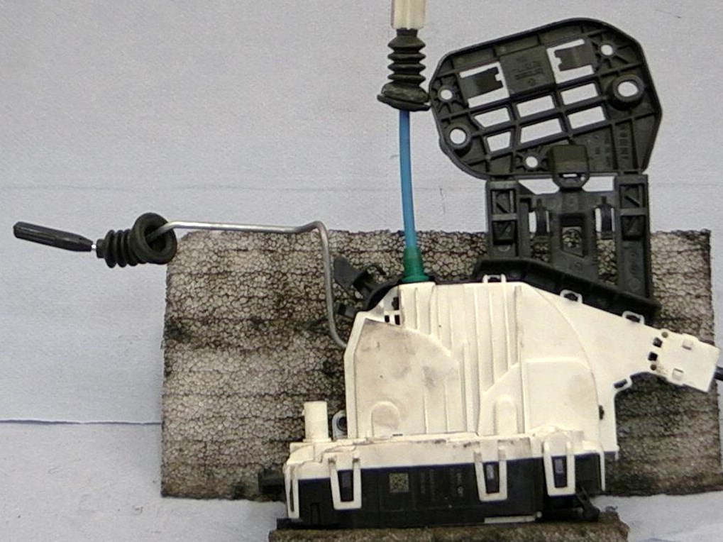 Mercedes-Benz A-CLASS (W176) Central lock 2047302835, A2047302835 ...