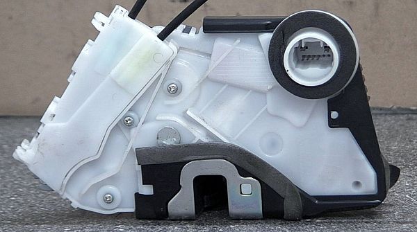 690300D540 : Deurslot en Centrale vergrendeling - Autoparts24