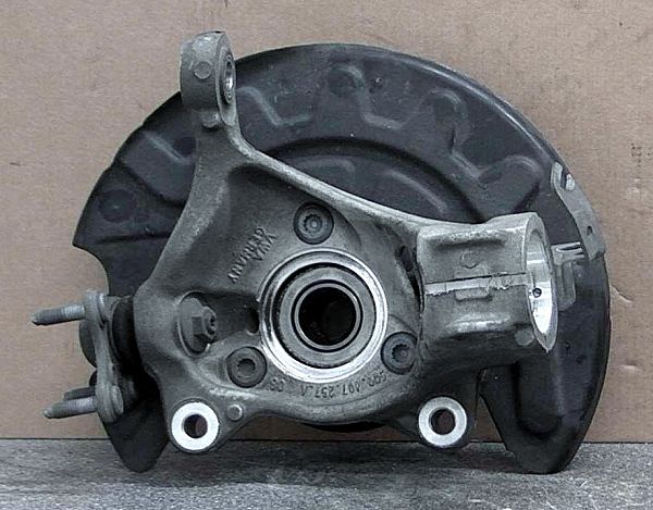 5Q0-407-253-A : Spindel for og Spindel - bag - Autoparts24