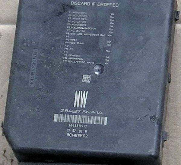 284B75NA1A: Zekeringskast, Controller diverse, Comfortbesturingsmodule ...