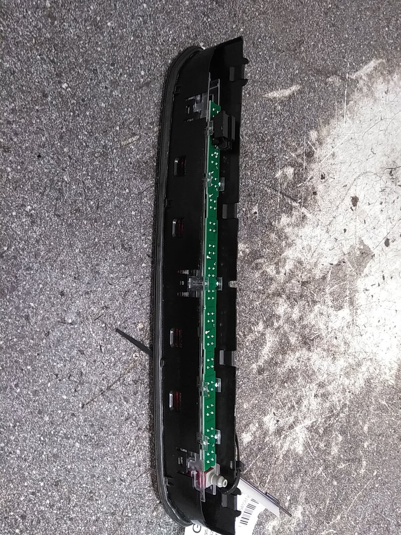 VW TOURAN (5T1) Bremsleuchte 3CN945087, 3CN945087/BAGKLAP