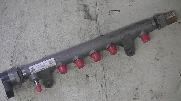 03L130089 : Rail bro / indsprøjtningsdyserør og Brændstofpumpe ...