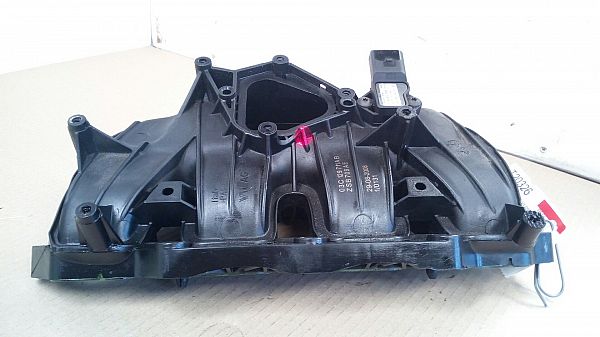 03C-129-711-Q : Inlaatspruitstuk - Autoparts24