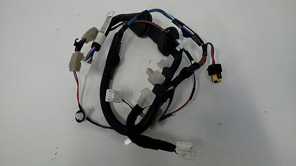 Peugeot 108 - Kabelboom voor deur 108 | Autoparts24