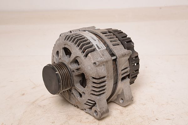 0-124-615-027 : Generator - Autoparts24