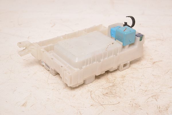 Toyota Hilux - Fuse box Hilux | Autoparts24
