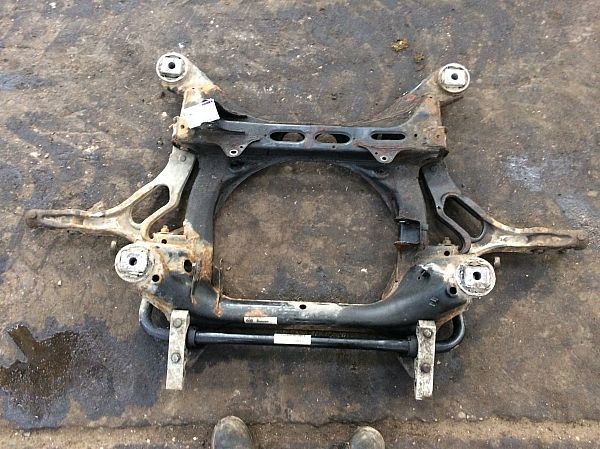 VW Touareg Vorderachse kpl. gebraucht kaufen | Autoparts24