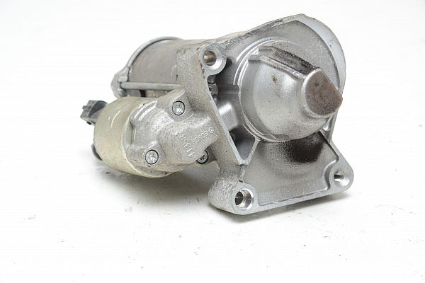 SU001A4921 : Startmotor - Autoparts24
