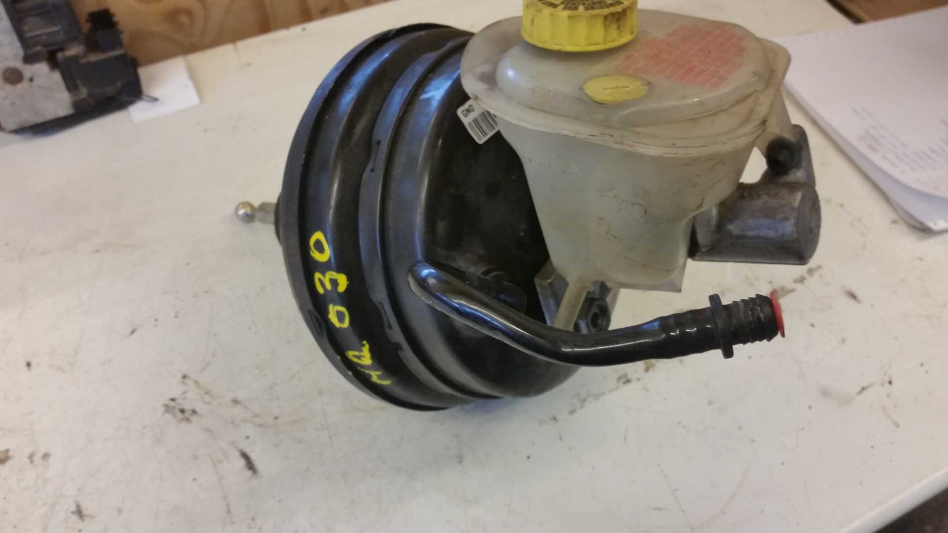 VW PASSAT (3B2) Brake - booster 4B3 612 107 - Autoparts24