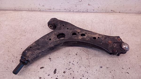 6Q0407151L : Bærearm forrest nederst - Autoparts24