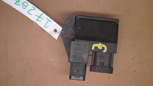 96-628-723-80-05 : Widerstand Heizungsgeblaese und Relais ...