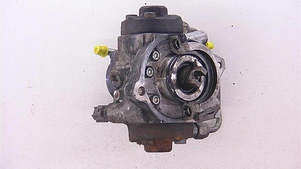 221000R010 : Dieselpomp - Autoparts24