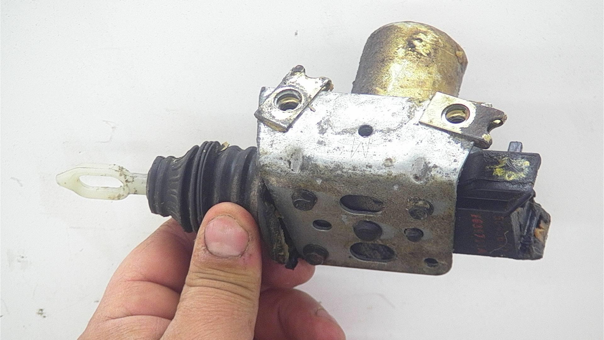 Mitsubishi PAJERO/SHOGUN Mk II (V3_W, V2_W, V4_W) Central lock MB112967