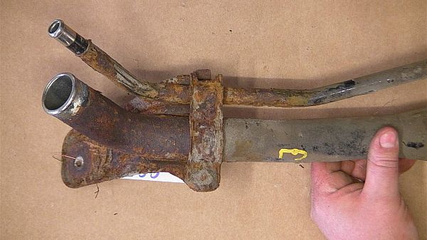 Brugt Toyota Hilux - tankrør | Autoparts24