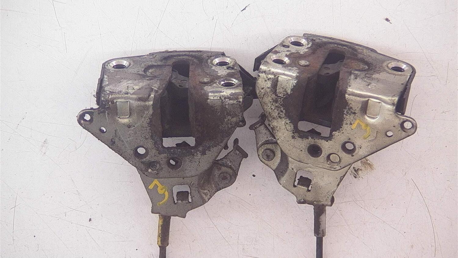 Toyota LAND CRUISER 200 (_J2_) Door lock 69390-60050, 69380-60060 ...