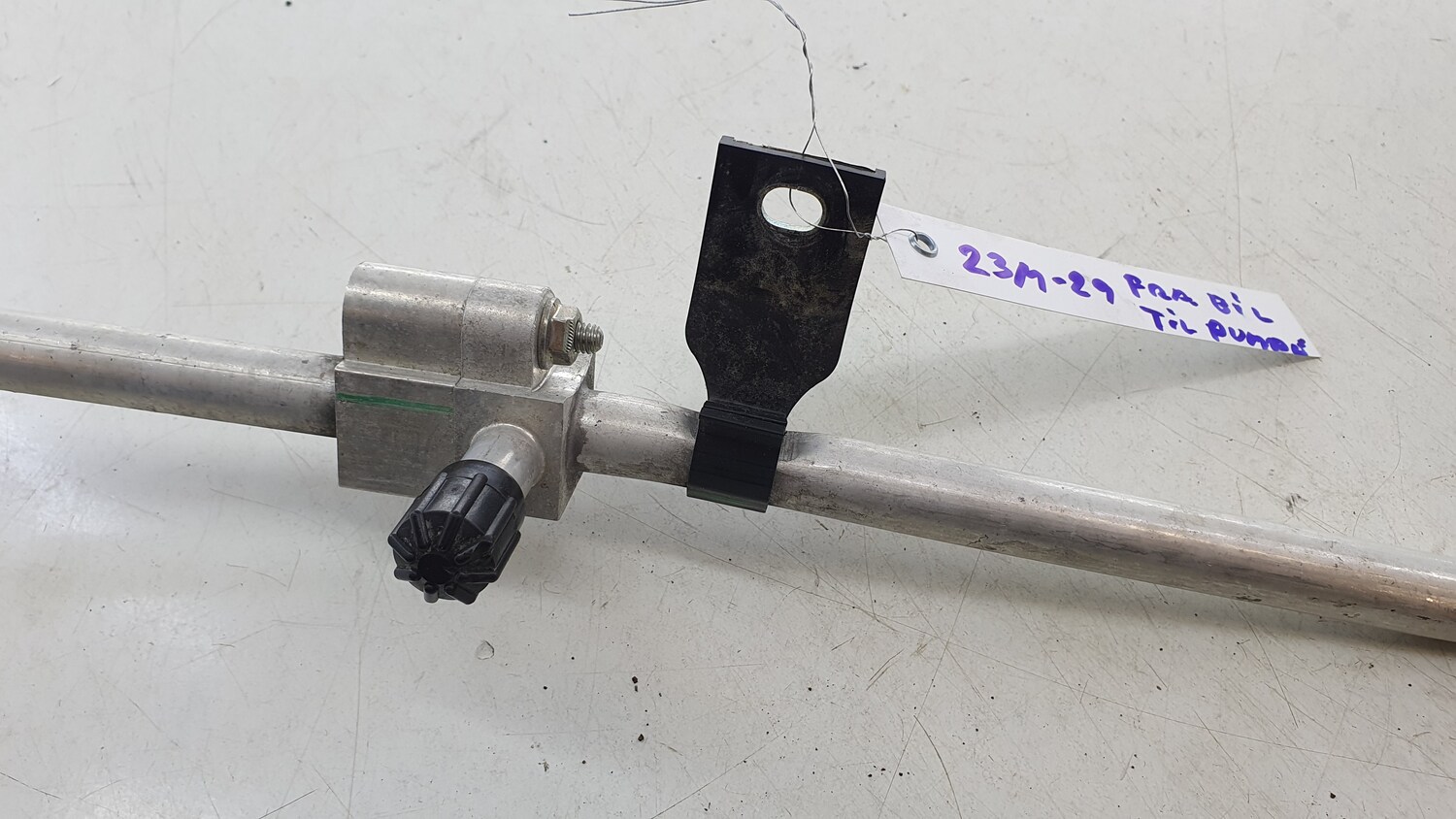 Iveco DAILY VI Box Air conditioning pipe / hose 5802848602, 5801595267 ...