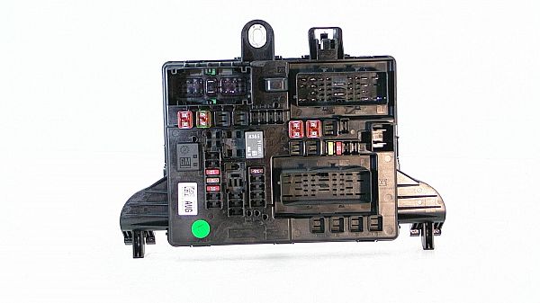 22737765 : Sikringsboks - Autoparts24