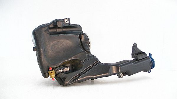 A2048690200 : réservoir d'eau pour essuie glace - Autoparts24