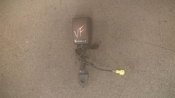 Brugt seleholder til Mercedes-Benz | Autoparts24