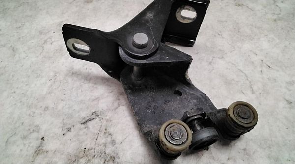 Brugt Dacia Dokker - hængsel - skydedør | Autoparts24