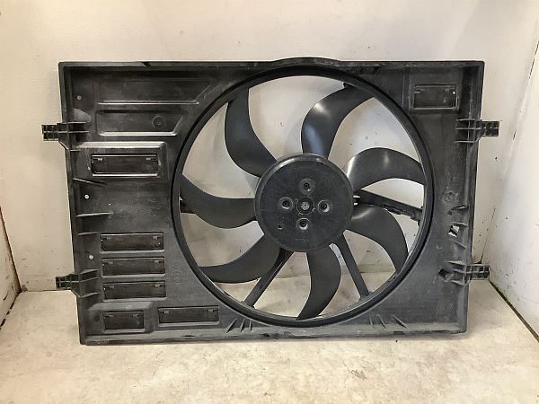 5Q0121205AQ : Kühlergebläse elektrisch und Kühlerzage - Autoparts24