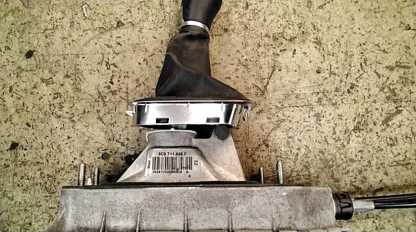 6Q0711050B: Support de Palier, Support de Palier pour Boites 5 Vitesses ...