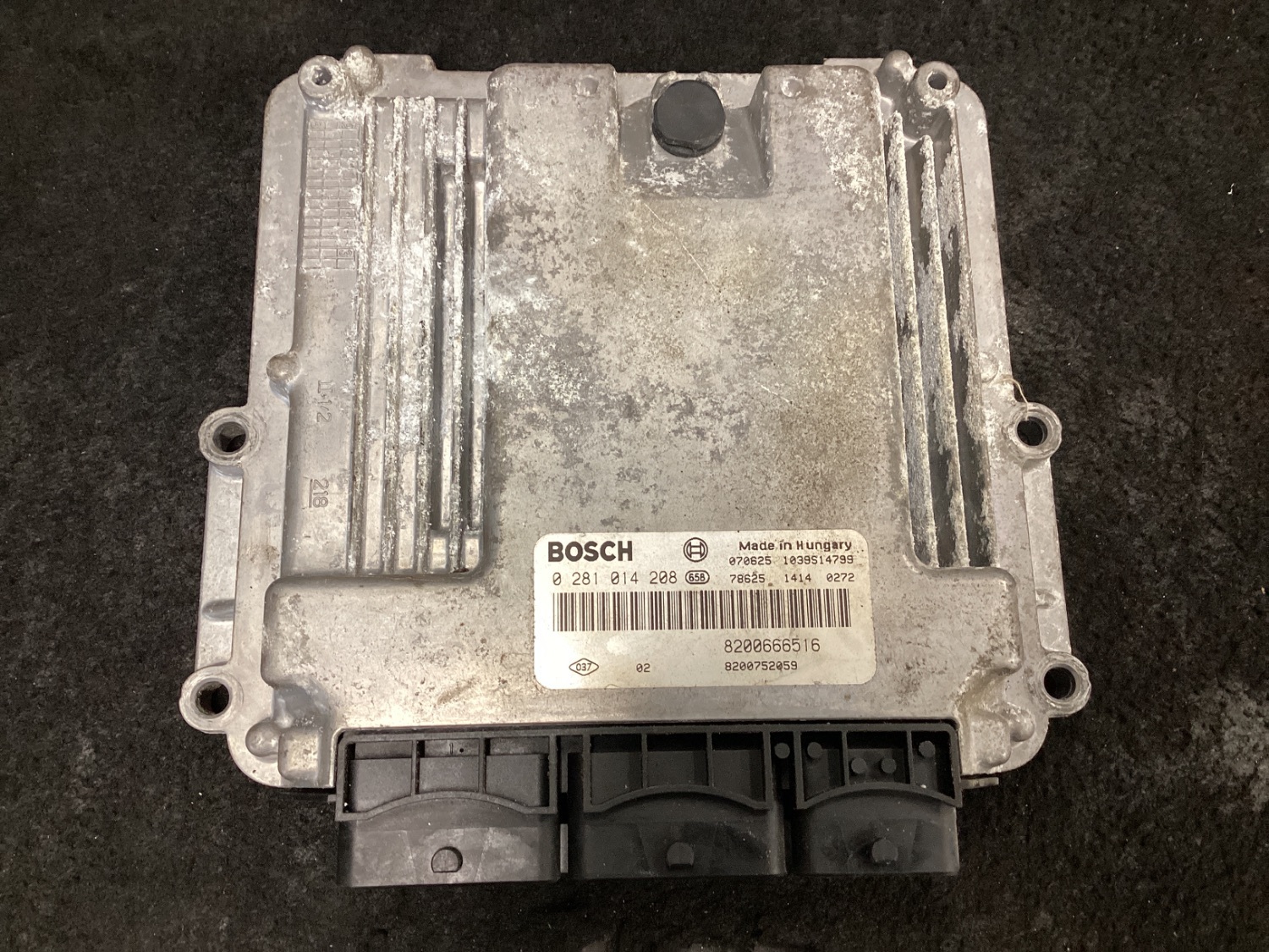 Opel VIVARO A Platform/Chassis (X83) Computer motormanagement 8200666516