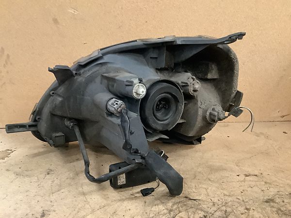 Toyota Yaris - Światła / Lampy przednie Yaris - Autoparts24