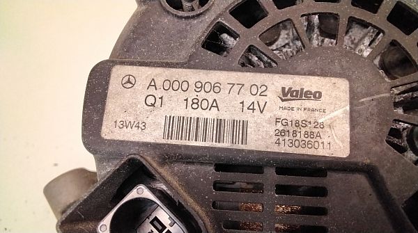 0009067702 : Dynamo / Alternator - Autoparts24