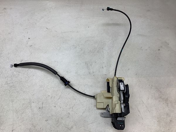 32131412 : Zentralverriegelung und Türschloss - Autoparts24