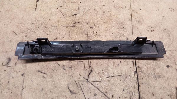 265904593R : Bremselys og Hækspoiler - Autoparts24