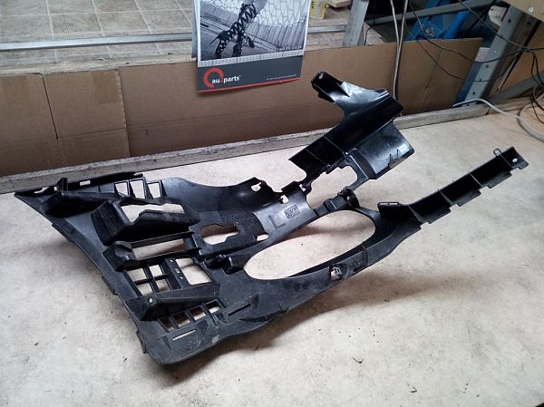 Mercedes-Benz CLS - Bumperbalk voor CLS | Autoparts24