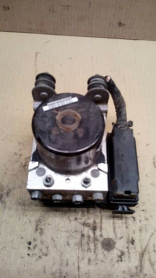 7H0614517B : ABS Pumpe - Autoparts24