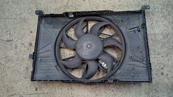 1698203542 : Kølerblæser el - Autoparts24