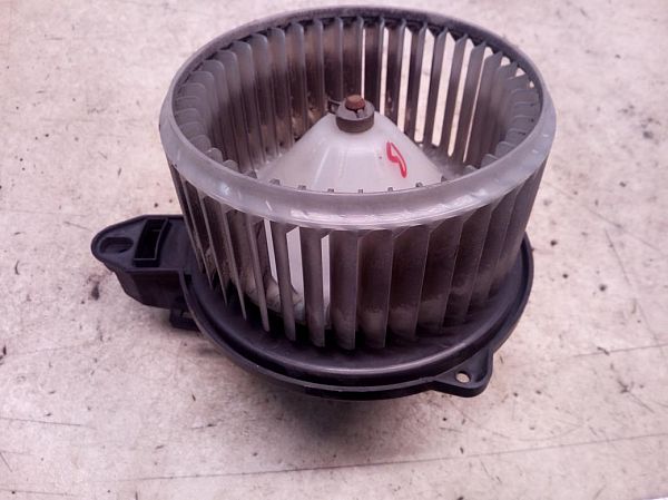 0130111202 : Kachel Ventilatiemotor / aanjager - Autoparts24
