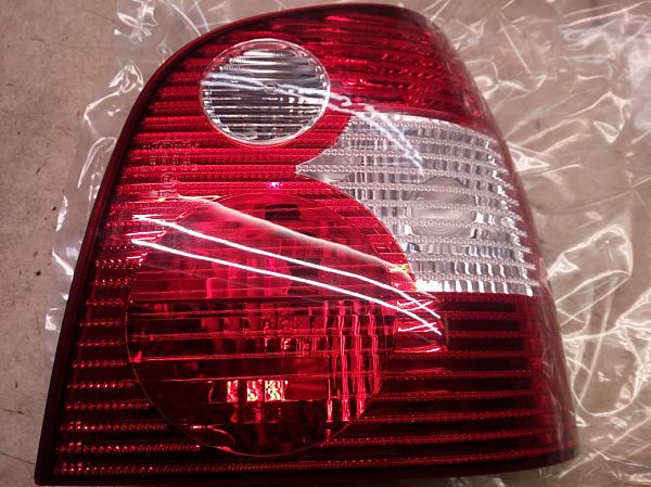 6Q6-945-096-B : Achterverlichting - Autoparts24