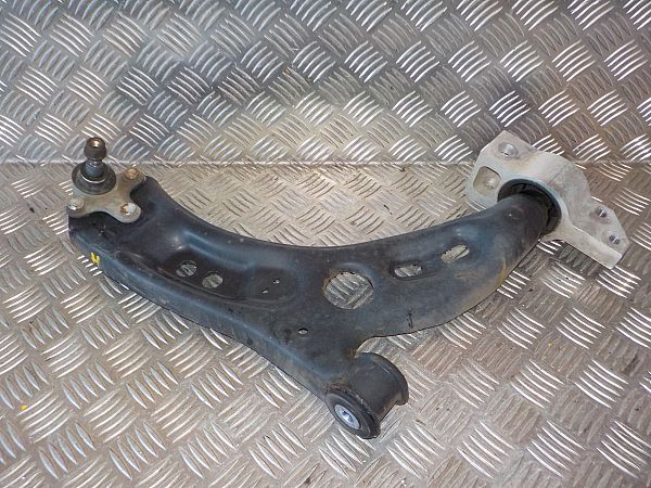 1K0407166C : Bærearm forrest nederst - Autoparts24