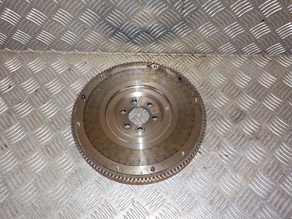 04C105269E : Schwungrad und Kupplung kpl. - Autoparts24