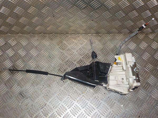 1697302135 : Centrallås og Dørlås - Autoparts24