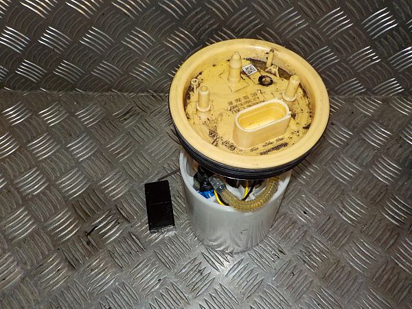 6R0-919-050-AH : Kraftstoffpumpe - Autoparts24