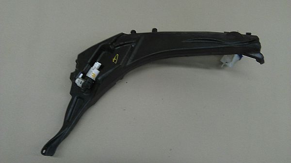 9806526980: Ruitensproeier pomp / motor, Ruitensproeier reservoir met ...