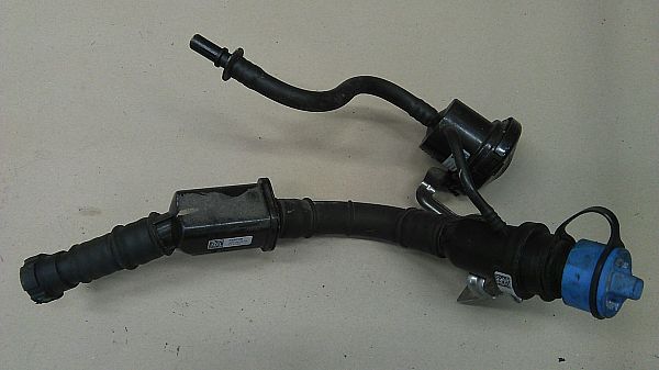 Mercedes-Benz - Brandstofpijp / Tankpijp | Autoparts24