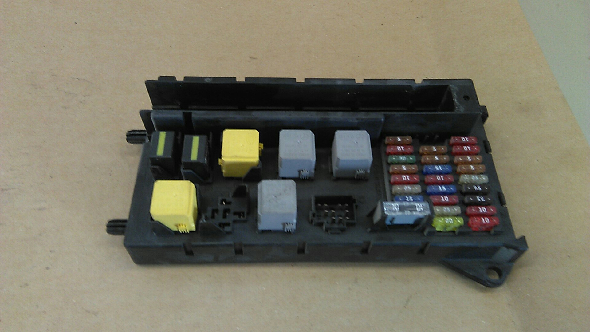 Mercedes-Benz SPRINTER 3,5-t Box (906) Fuse box A9065454701