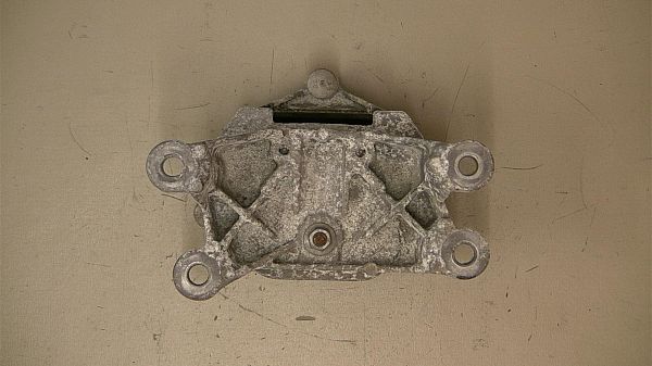 8K0399151BD : Gearkasseophæng og Gearkassebro - Autoparts24