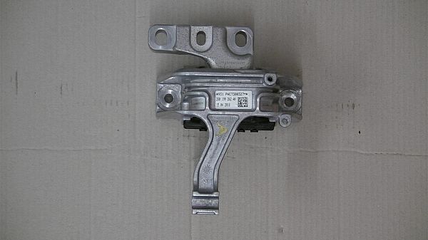 2Q0199262AT : Motorrubber / Motorsteun en Motorophanging - Autoparts24