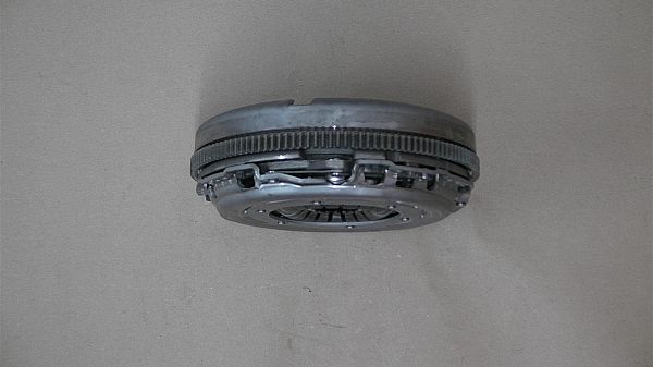 03L-105-266-CC : Vliegwiel en Vliegwiel en koppeling - Autoparts24