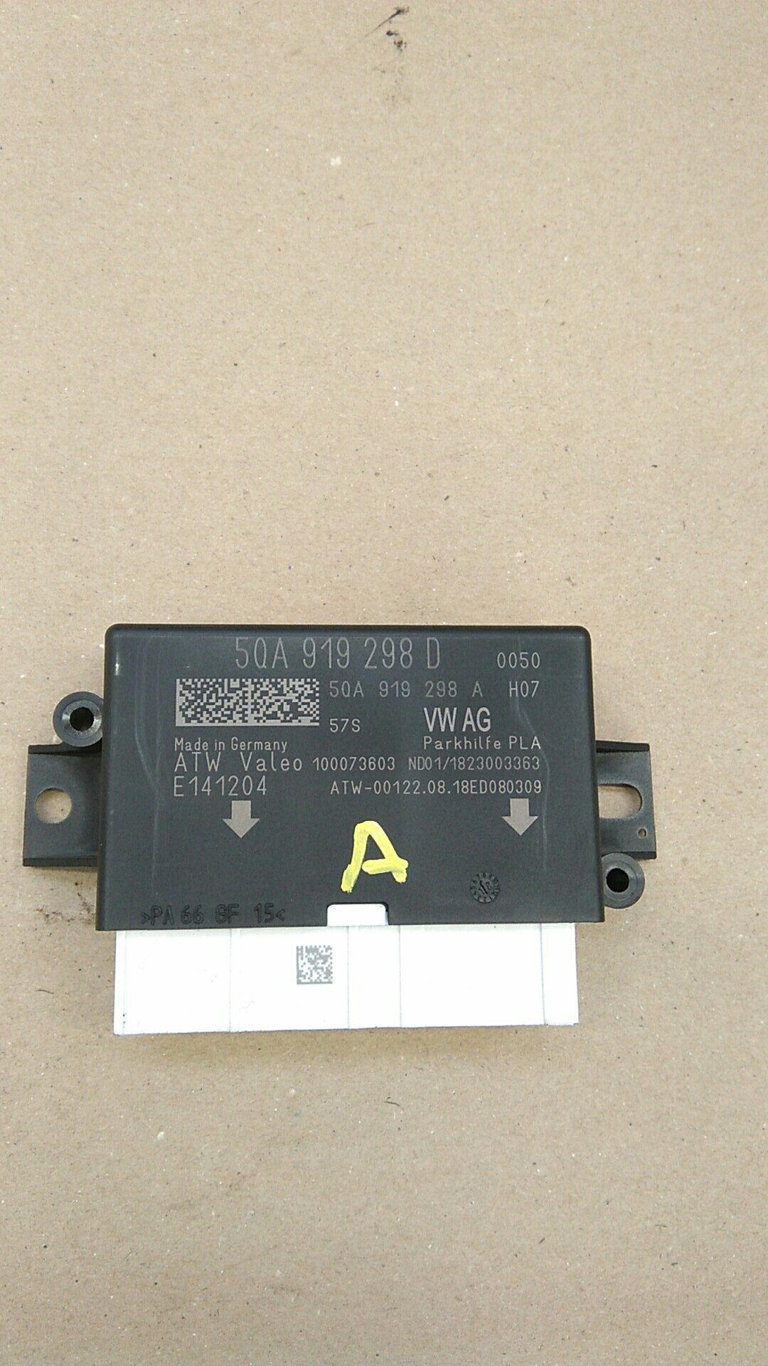 VW POLO (AW1, BZ1) Parking sensor rear 5QA919298D, 5QA919298D BOX